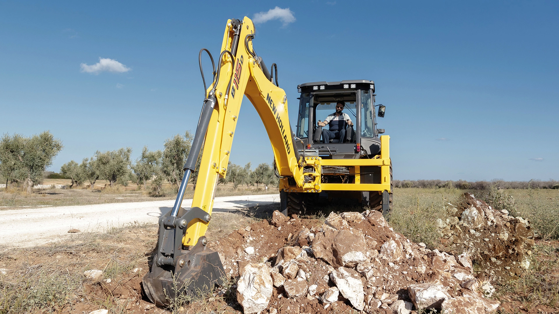Backhoe Loaders | New Holland UK