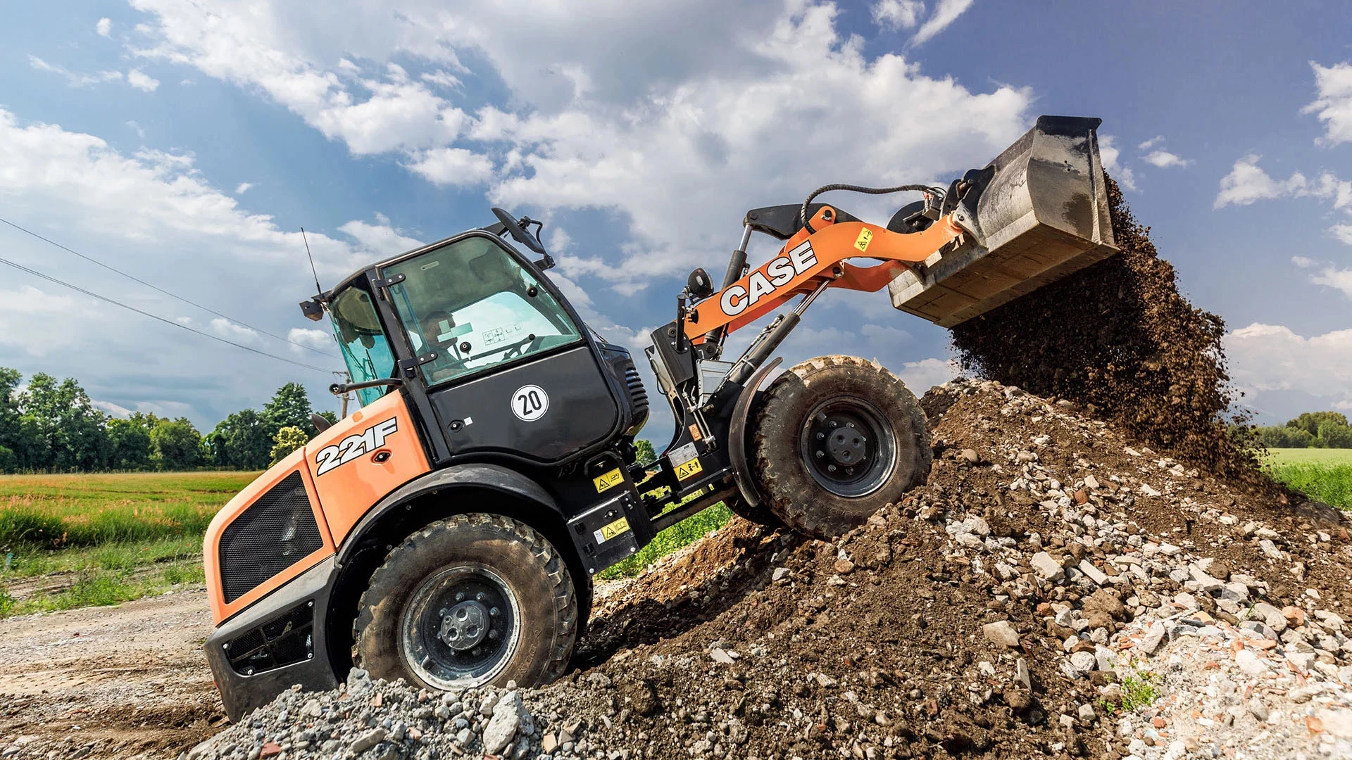 CASE Compact Wheel Loaders | CASE