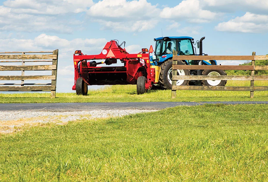New Holland Hay ＆ Forage Discbine® PLUS Center-Pivot Disc Mower ...