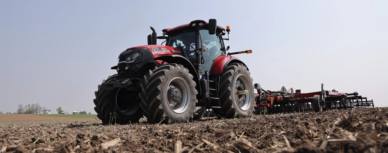 Puma Series: 150 HP - 240 HP Tractors | Case IH