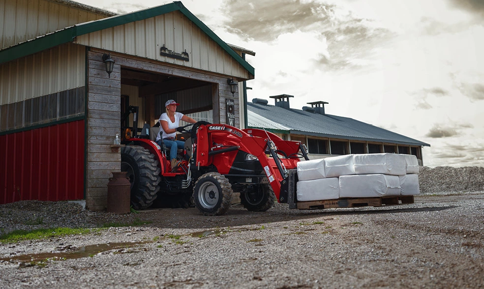 Forks for Tractors: Pallet Forks | Case IH