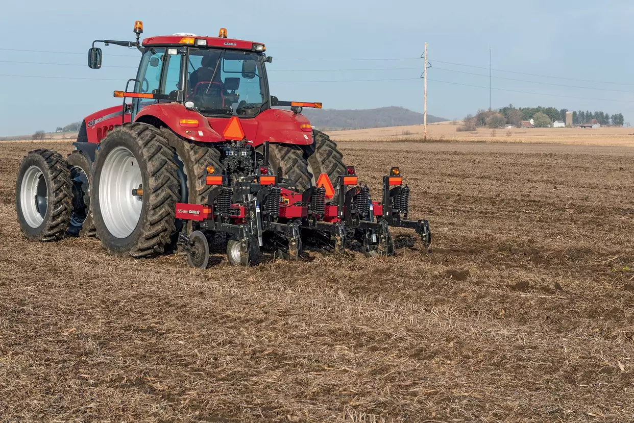 In-Line Rippers Deep Tillage Equipment | Case IH