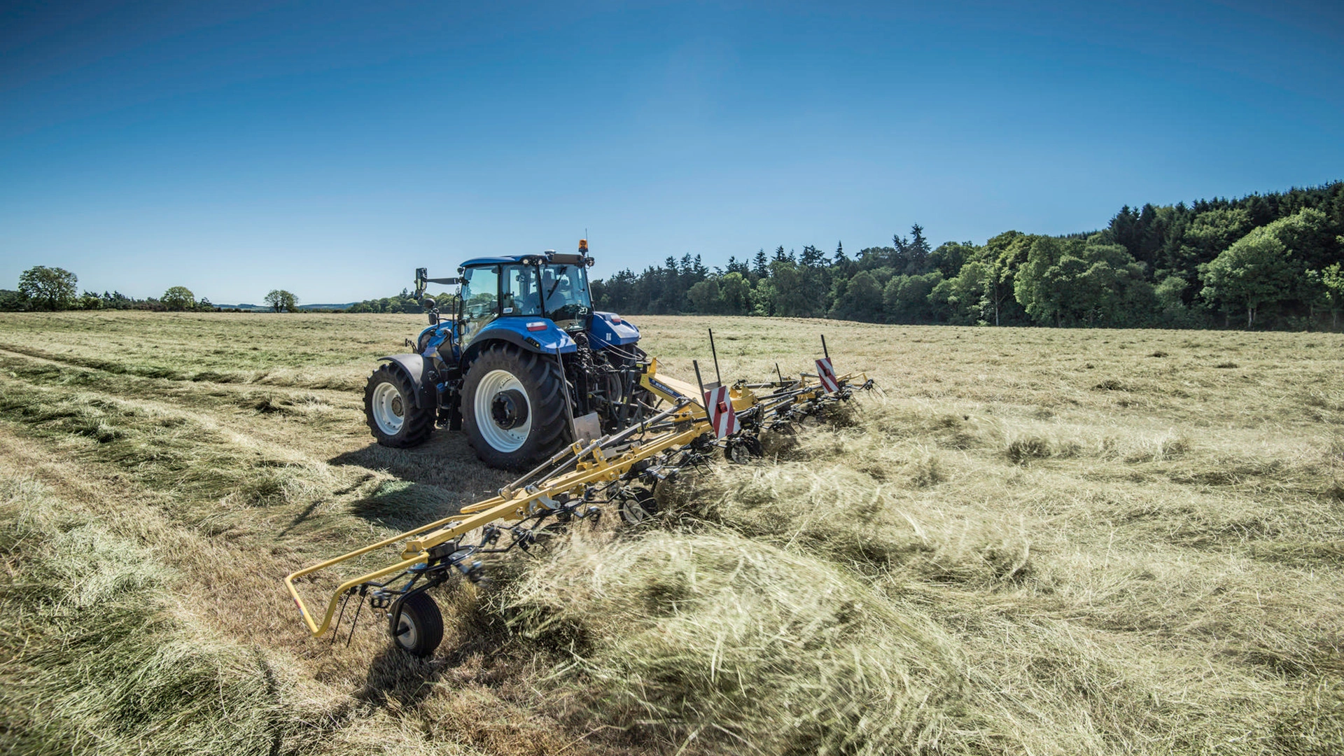 Hay Tedders | New Holland UK