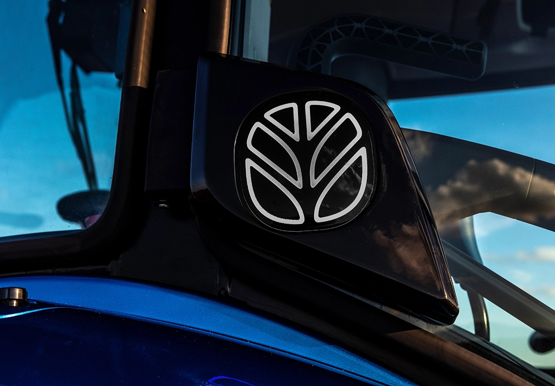 Modems for Tractors | Farming Tracker | New Holland ROI