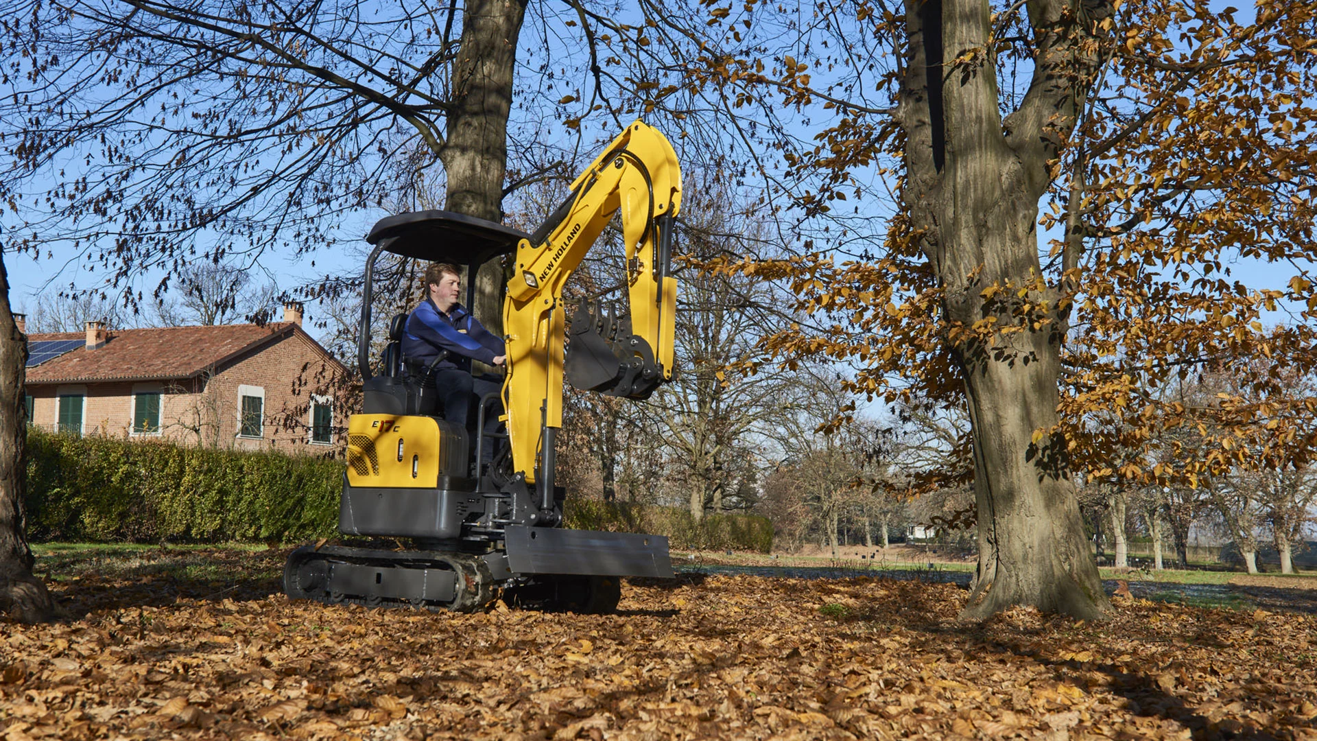 Mini-Excavators | Mini Diggers | New Holland ZA