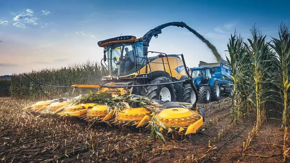 Compare Forage Equipment | New Holland