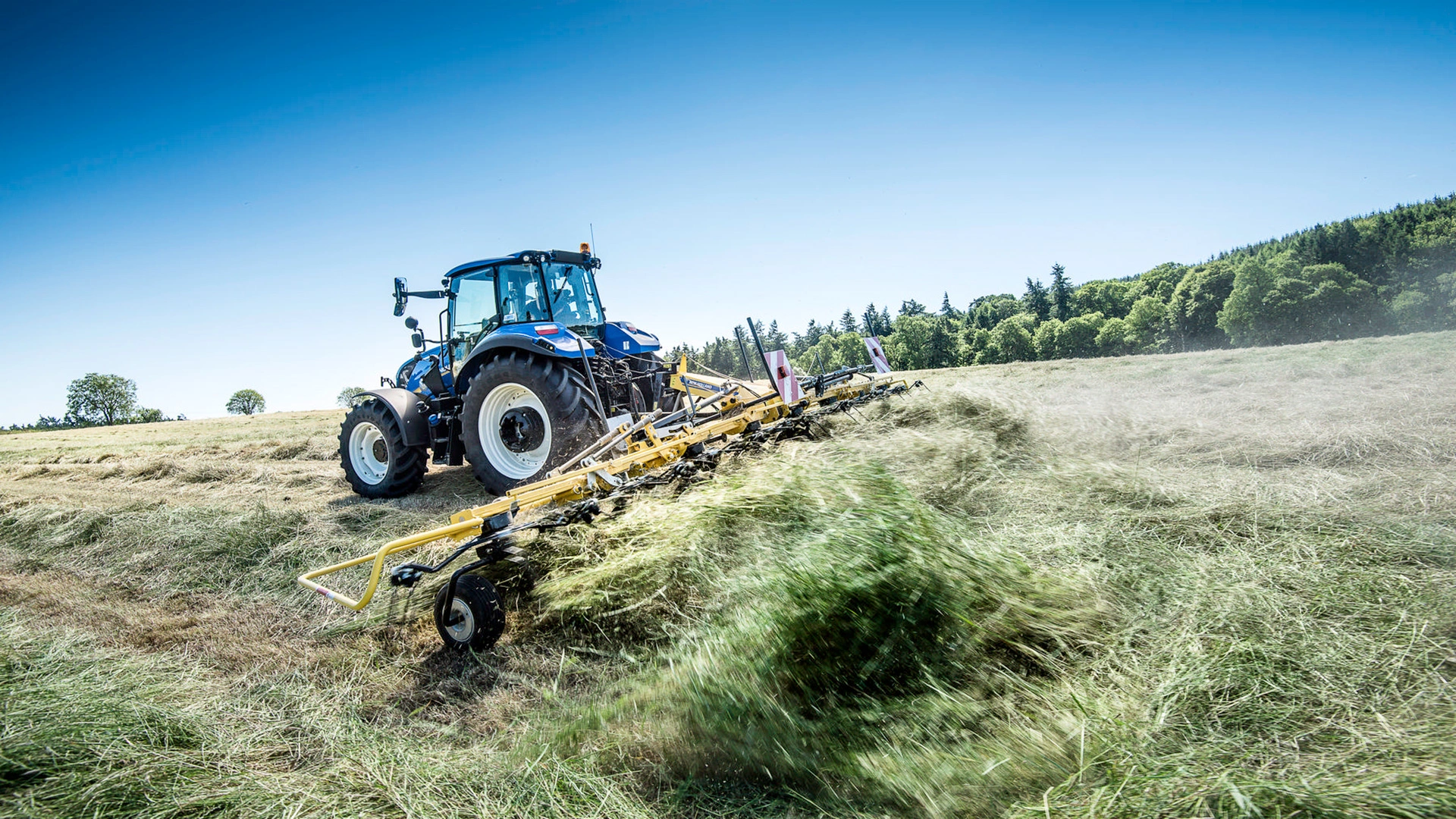 Hay Tedders | New Holland UK