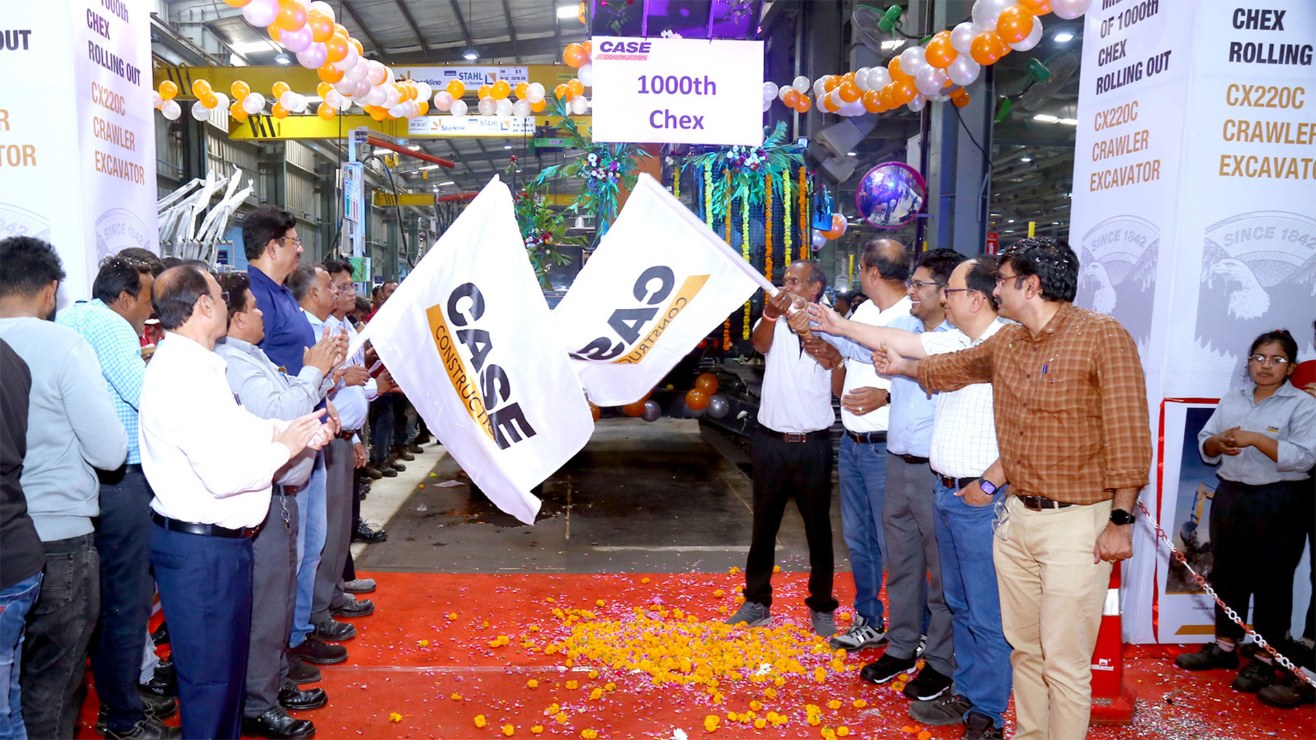 Pithampur Plant Celebrates 1000th Crawler Excavator Roll Out | CASE IN
