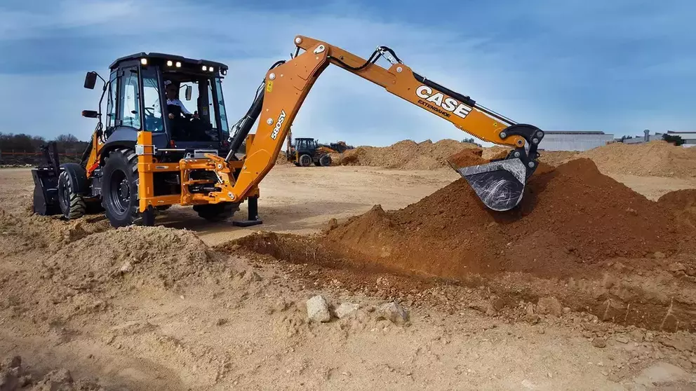 Backhoe Loaders | CASE CIS