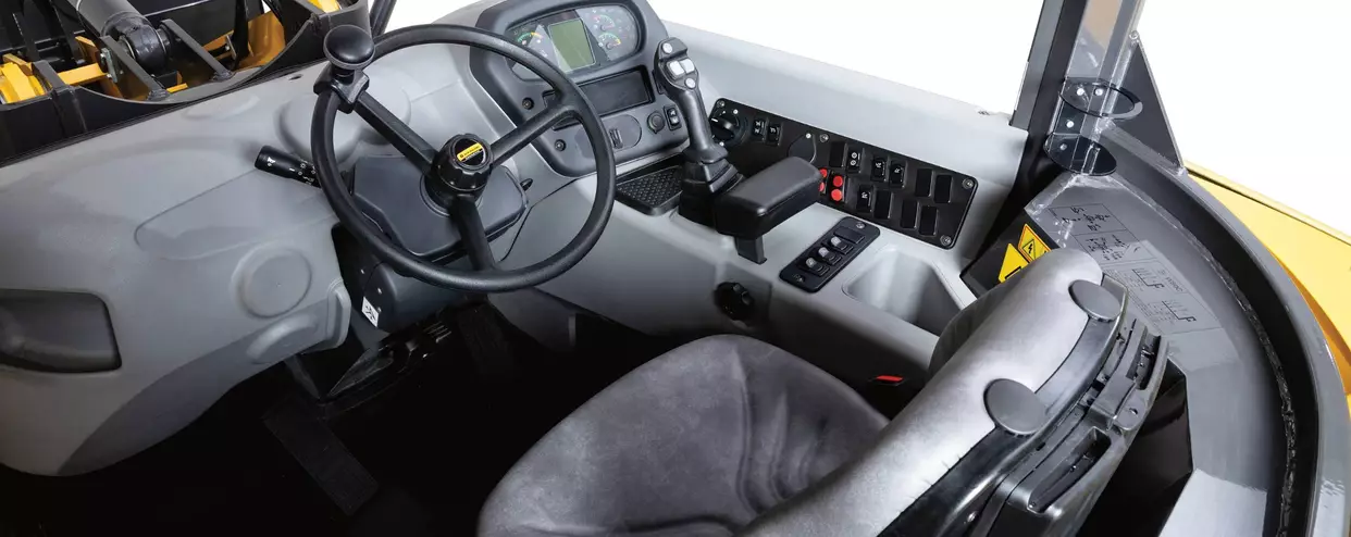 W50C Tool Carrier Compact Wheel Loader | New Holland