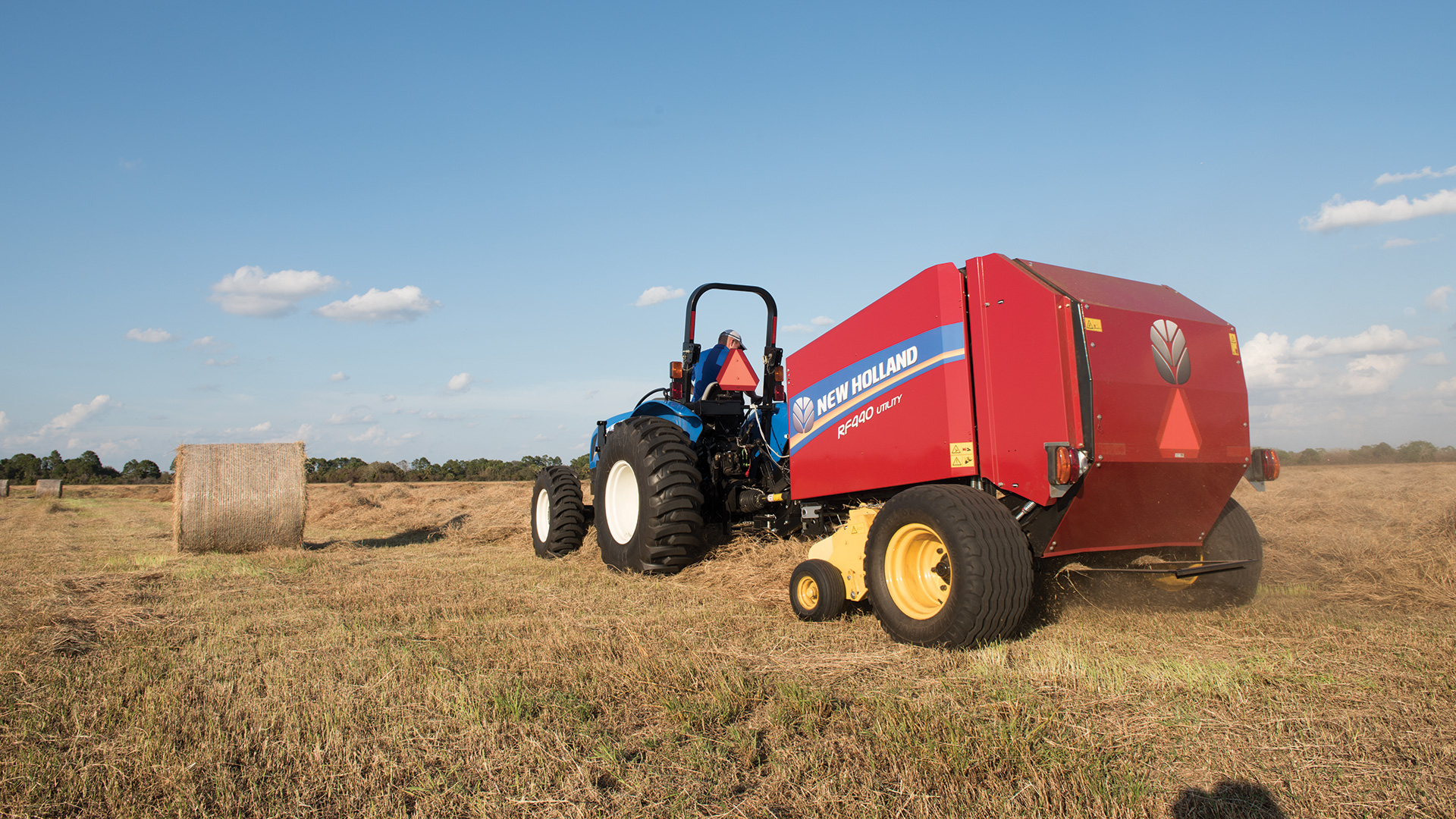 RF Fixed Chamber Round Balers | New Holland