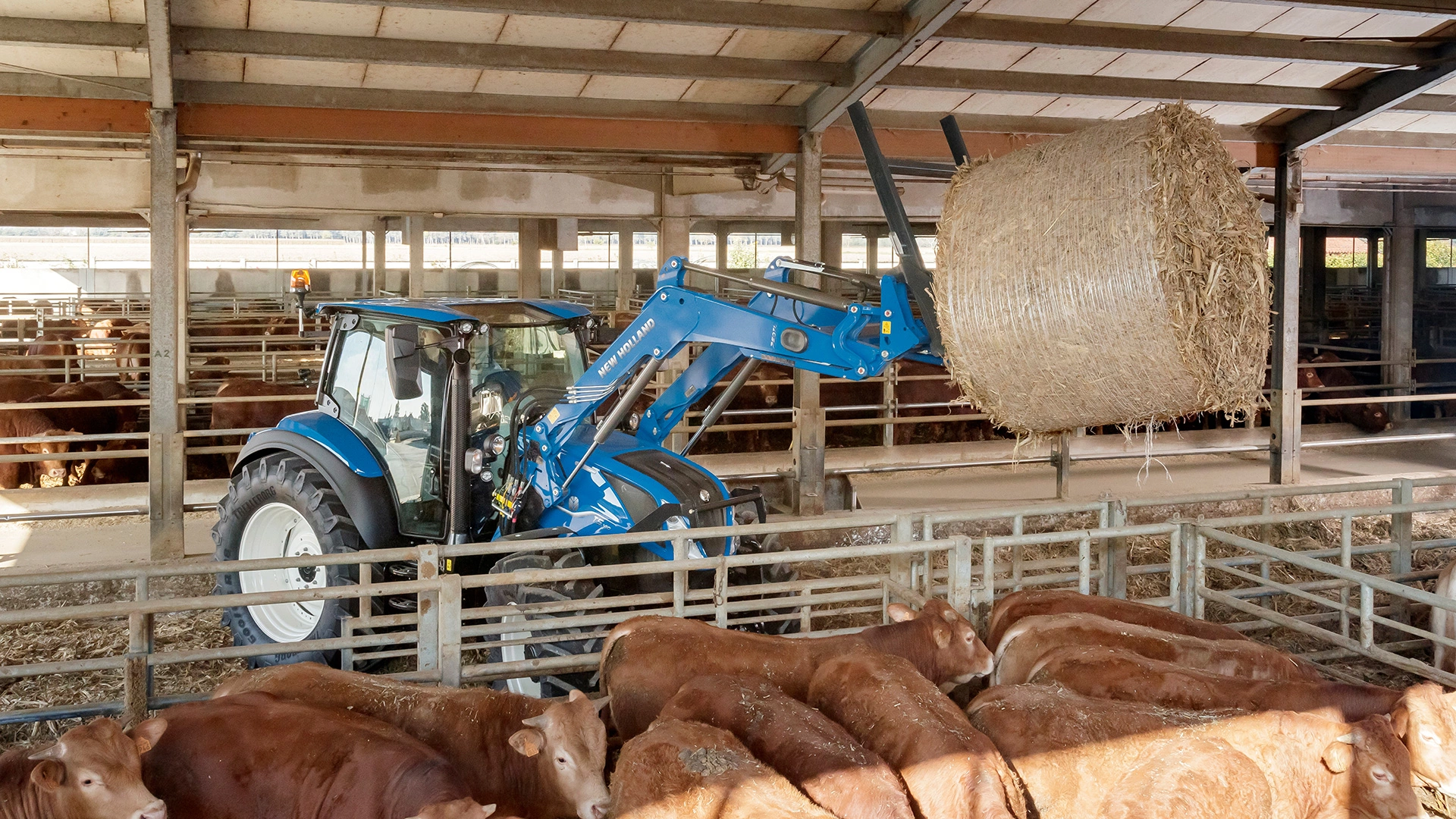 T5: The Blue Driving Experience | New Holland