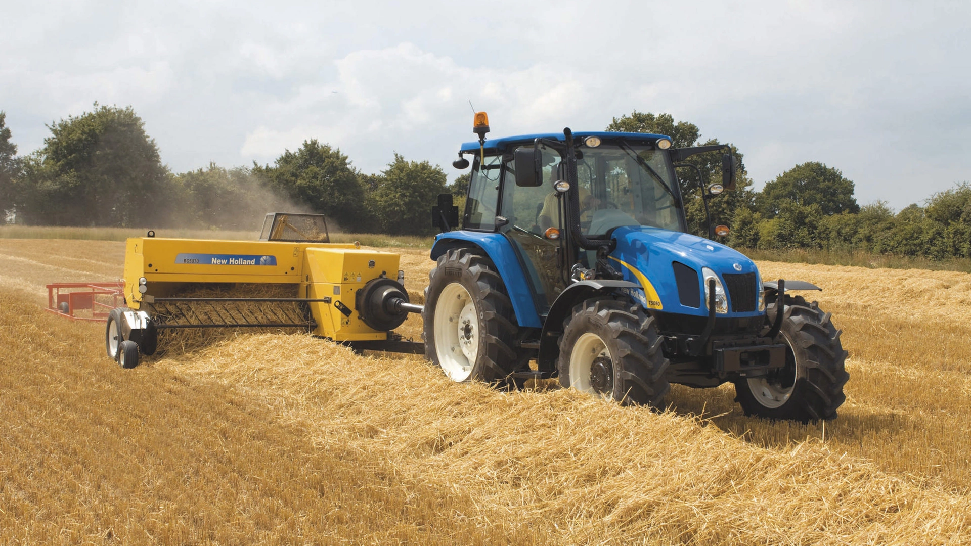Tractor Baler: Rectangular Baler BC5000 | New Holland UK
