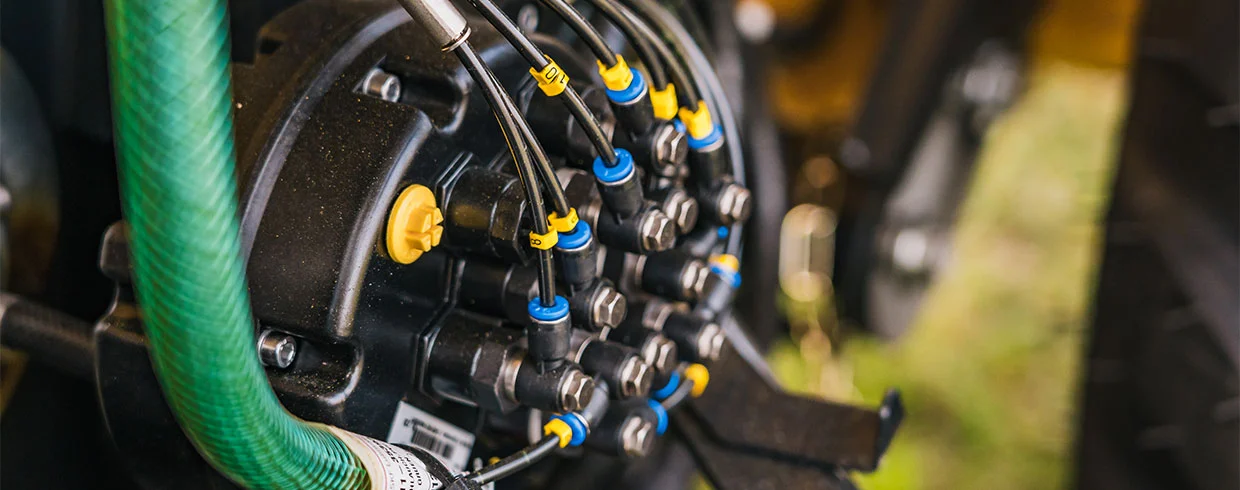 Roll Baler: Fixed Chamber Bales | New Holland UK