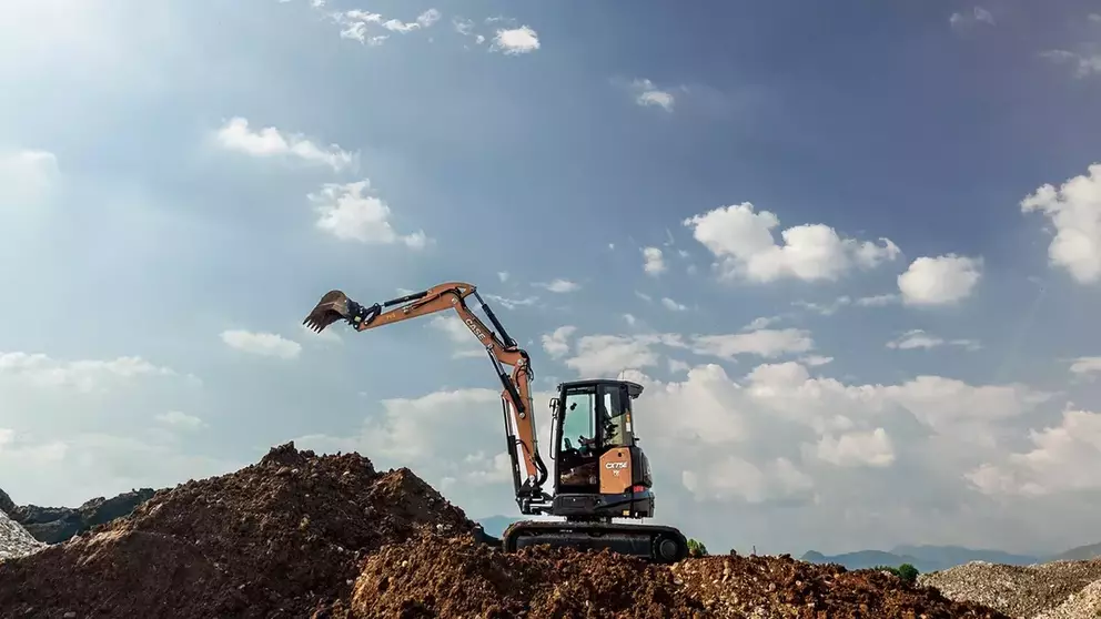Zero Tail & 2 Boom Piece Excavators | CASE EU