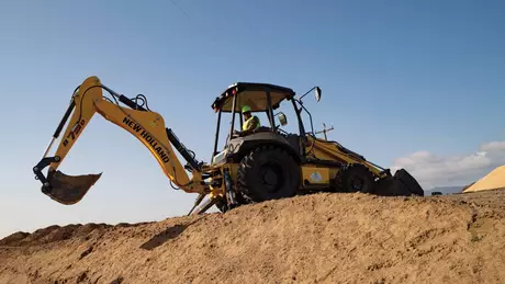 B75D Loader Backhoe | New Holland
