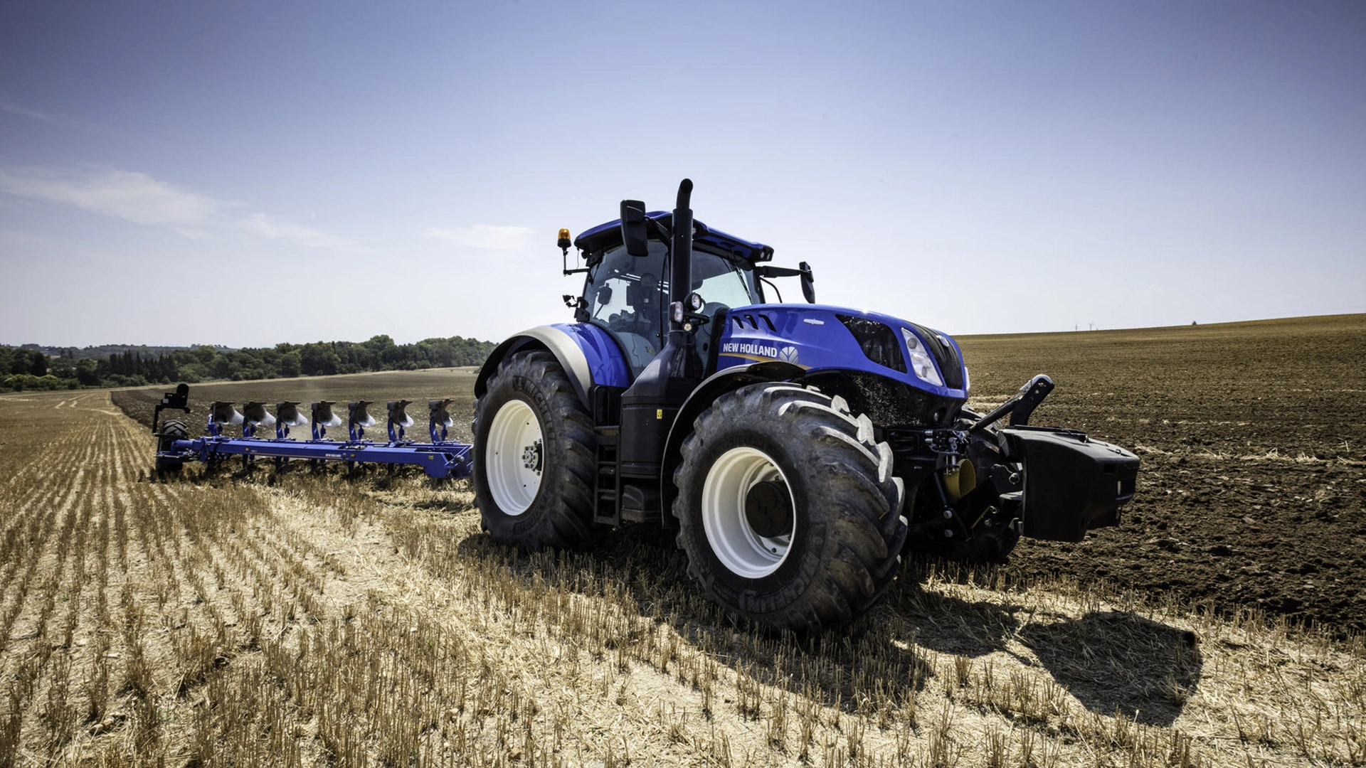 Tractor Ploughs | Semi-Mounted Reversible | New Holland UK