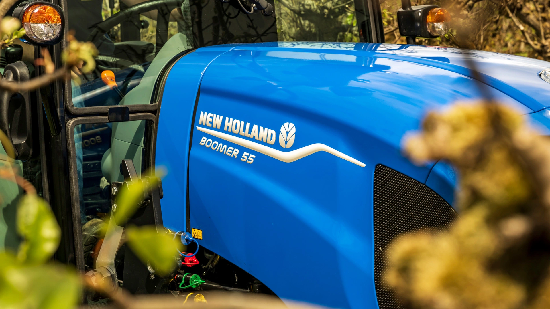 Boomer | Compact Tractors | 25Hp - 55Hp | New Holland UK
