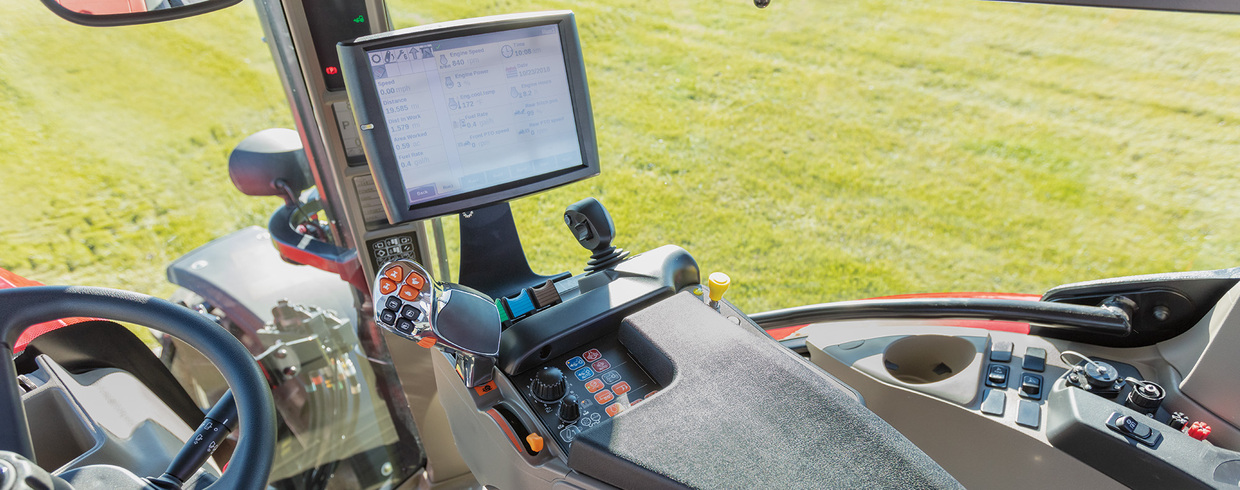 Maxxum® Series | Row Crop Multipurpose Tractors | Case IH