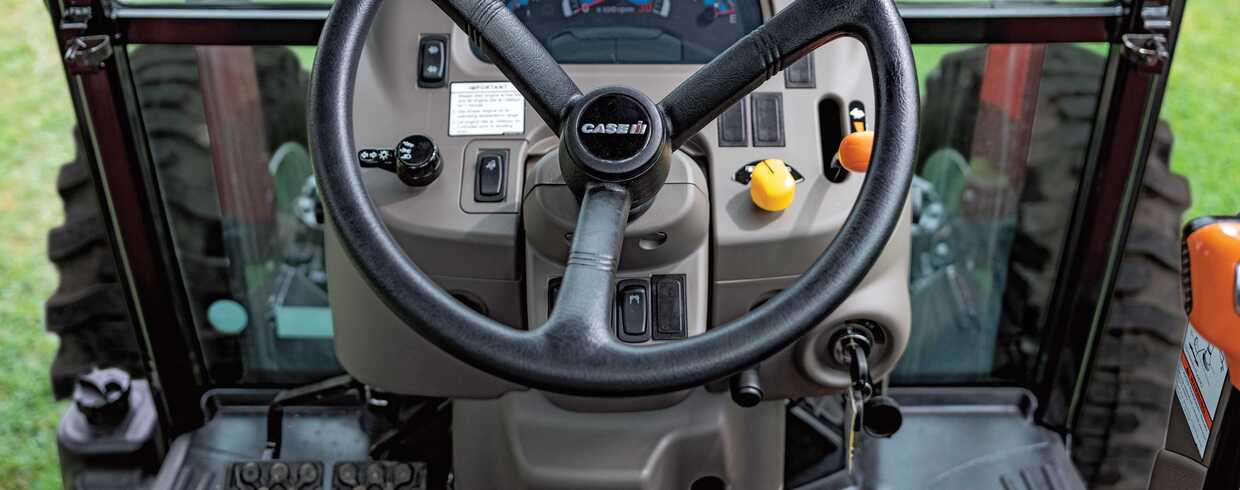 Farmall® Compact C Series | Compact Tractors | Case IH