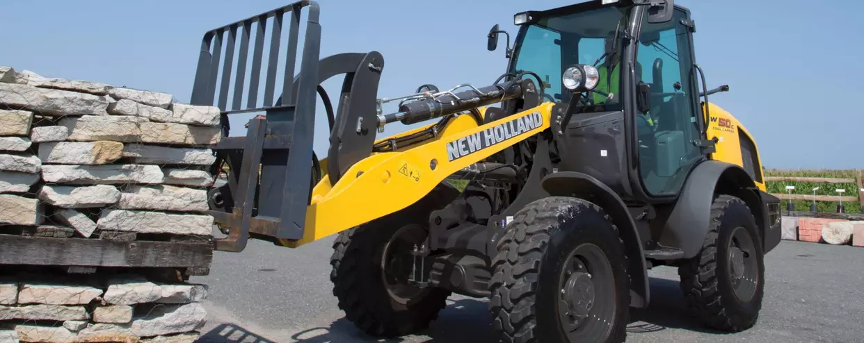 W50C Tool Carrier Compact Wheel Loader | New Holland