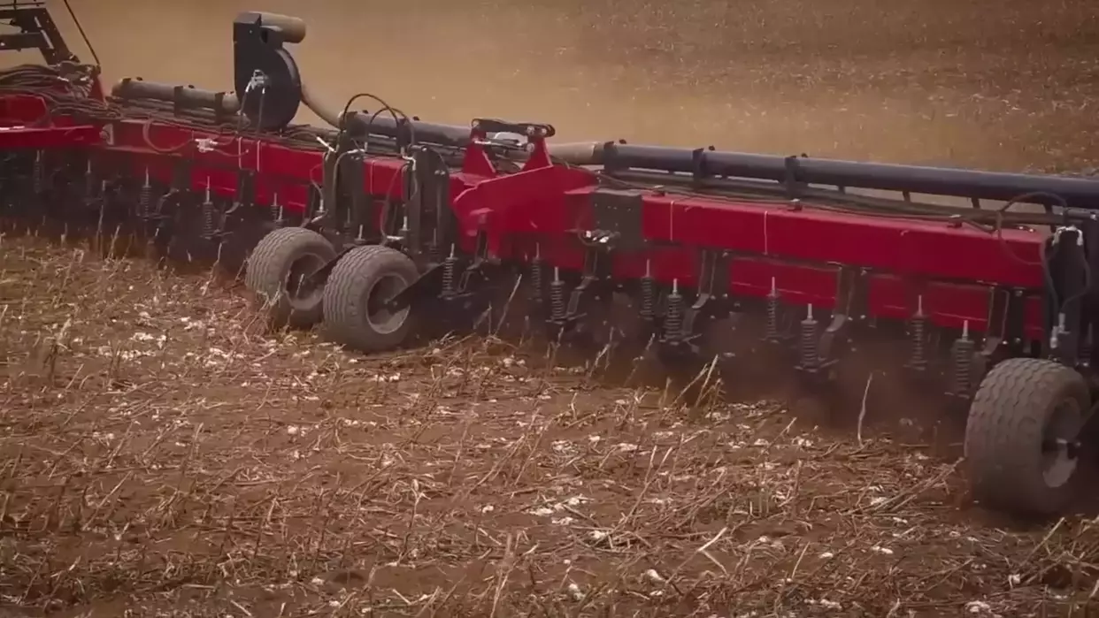 Plantadeira Agrícola Fast Riser 6100 | Case IH