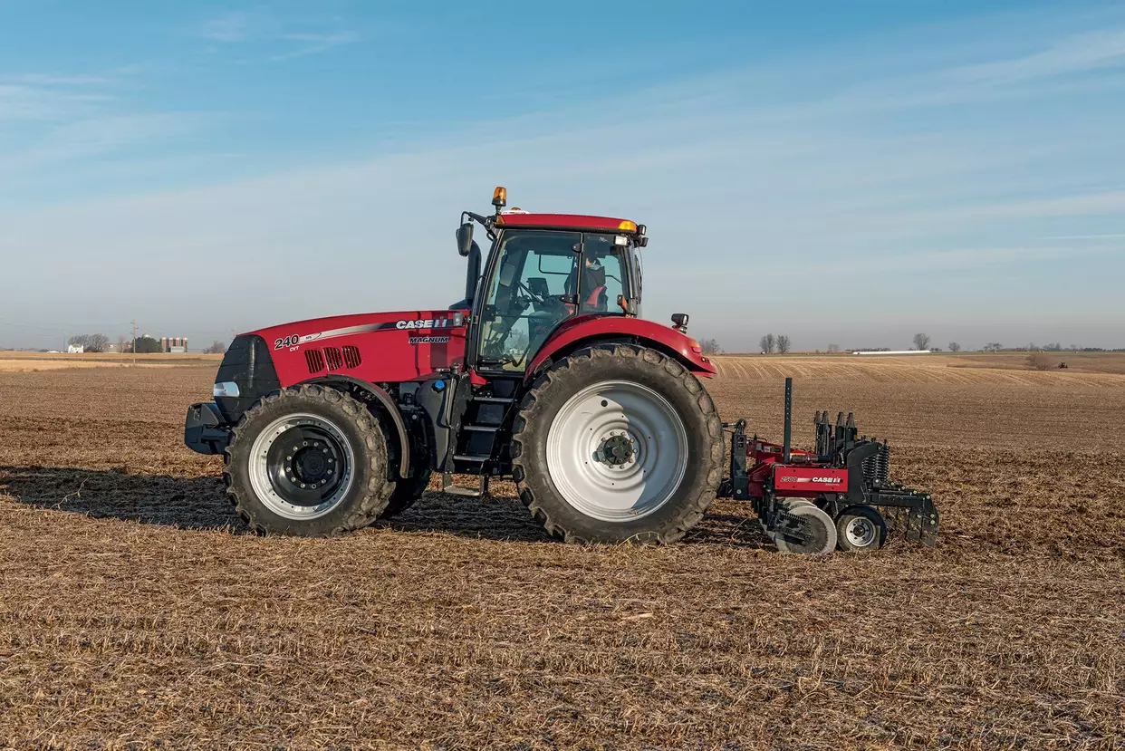 In-Line Rippers Deep Tillage Equipment | Case IH