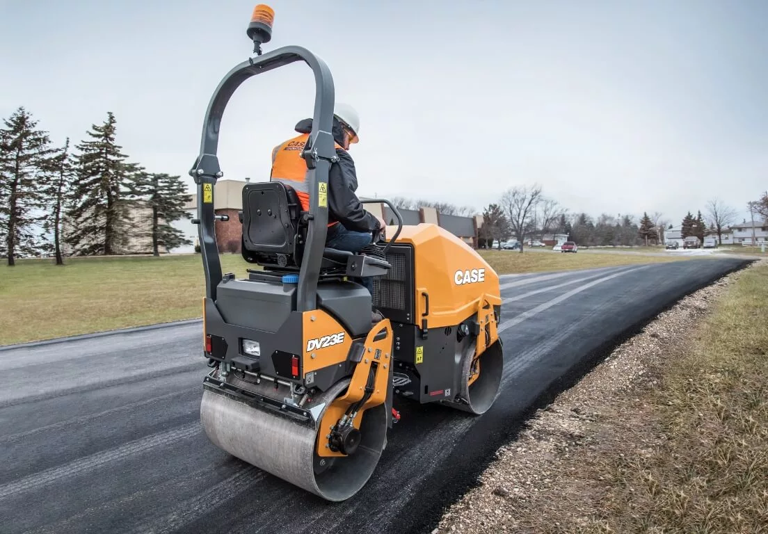 CASE DV23E Vibratory Tandem Roller | CASE Construction Equipment
