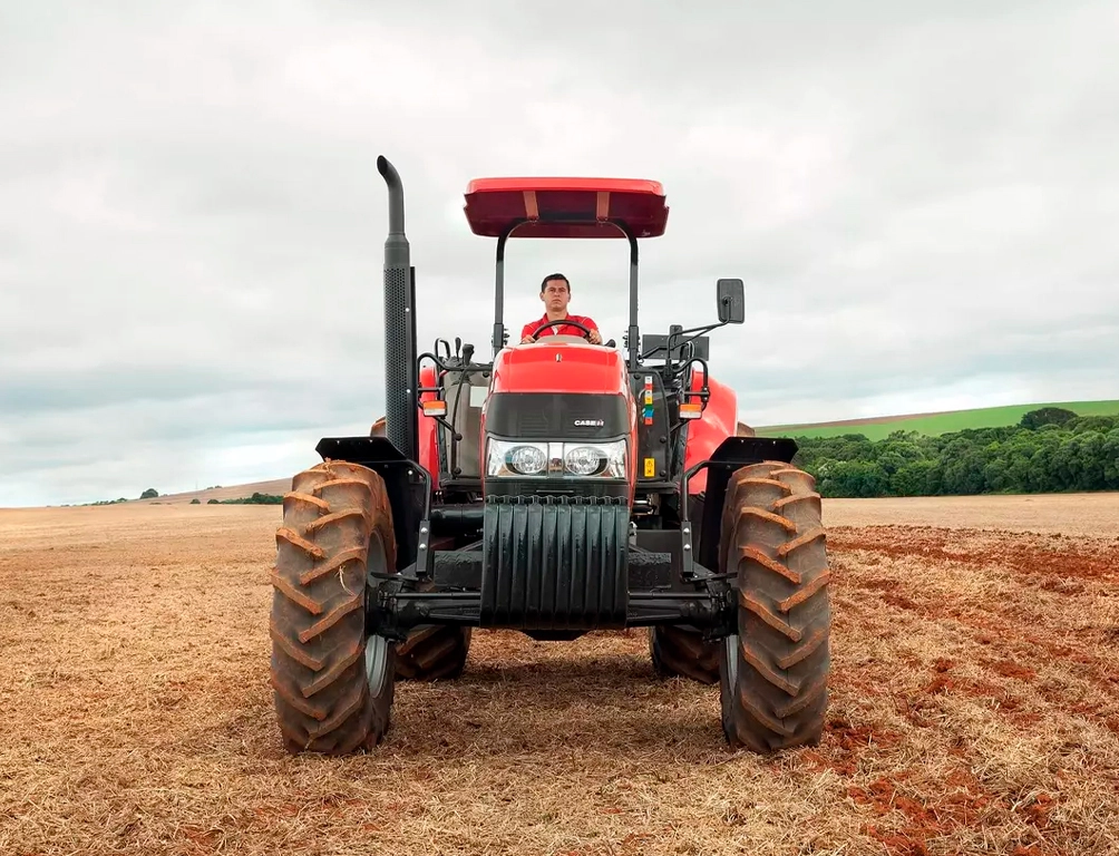Trator Farmall Modelo 110 A à venda | Case IH Brasil