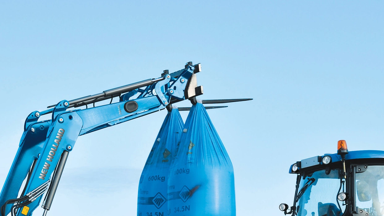 Front Loaders TL & LA | New Holland UK