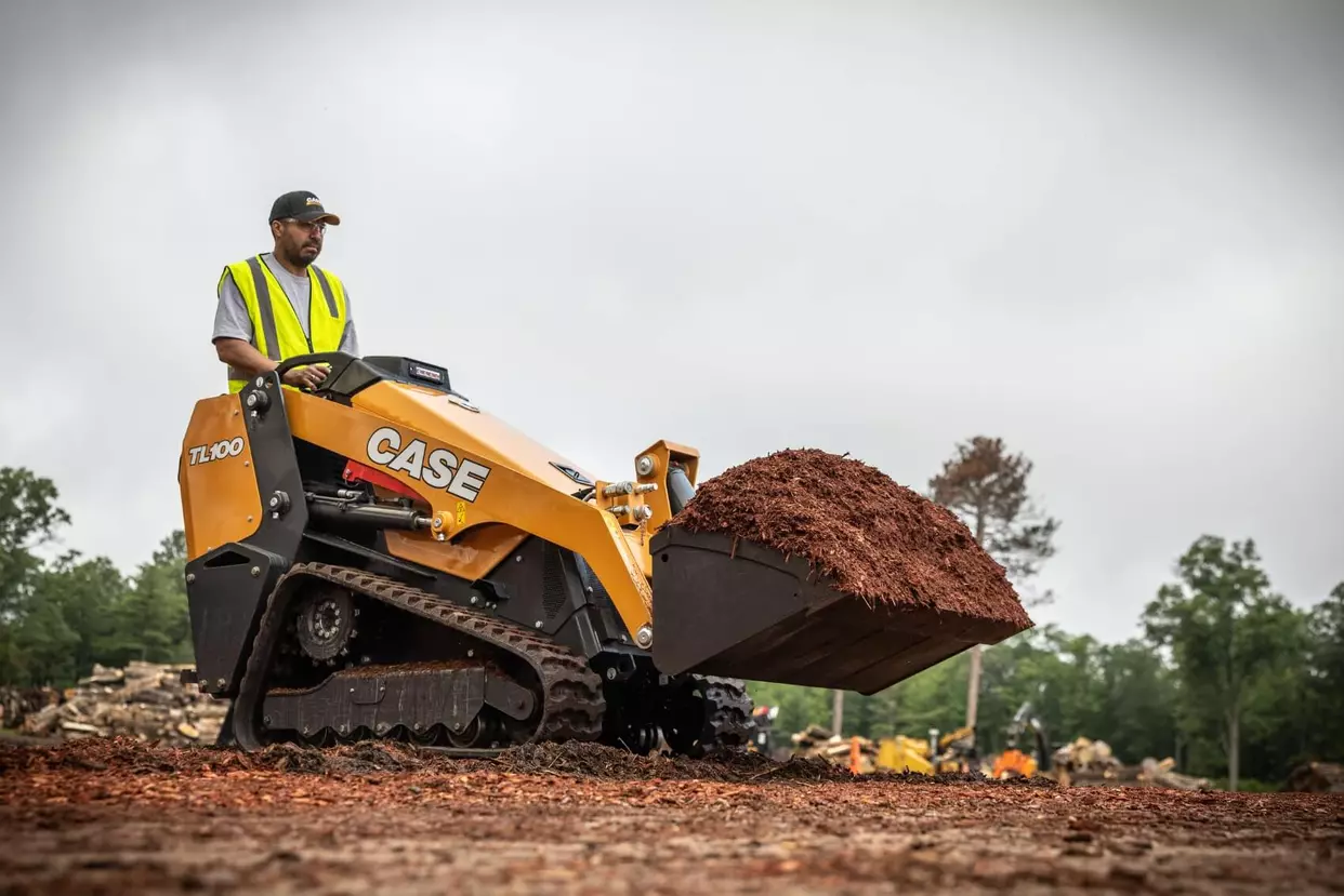 CASE TL100 Mini Track Loader | CASE Construction Equipment