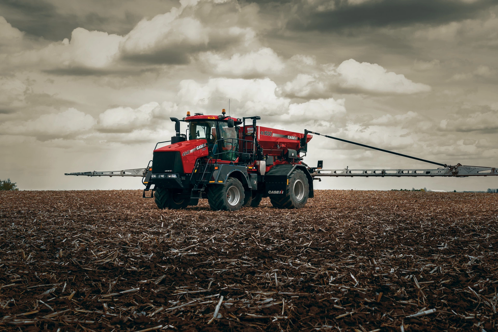 Titan Series Floaters | Fertilizer Sprayer | Case IH