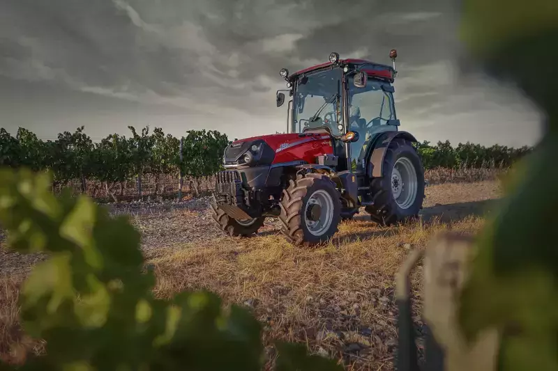 Orchard Tractors: Farmall CL | Case IH
