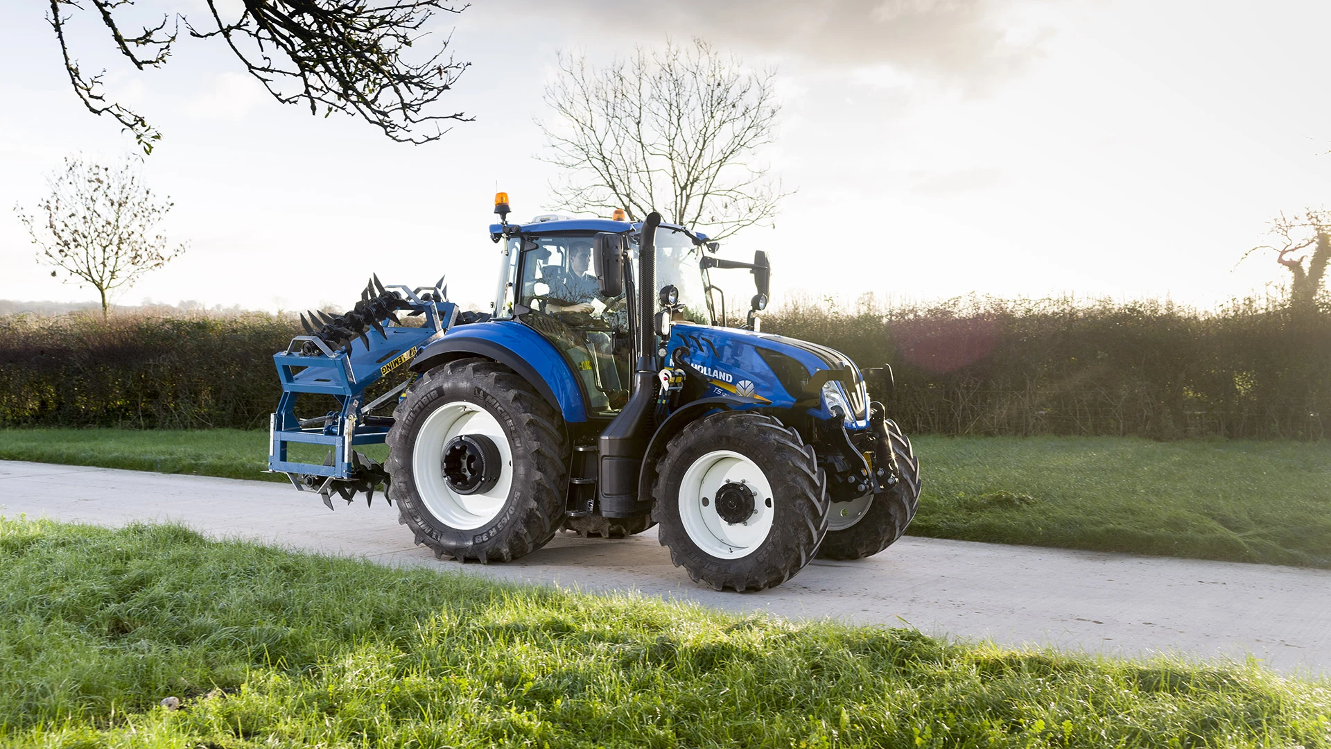 Tractors T5.S Electro Command | New Holland ZA