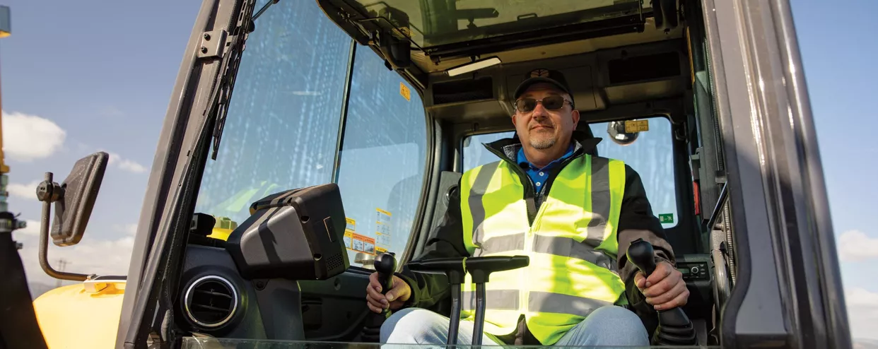 E60C Mini Excavator | New Holland