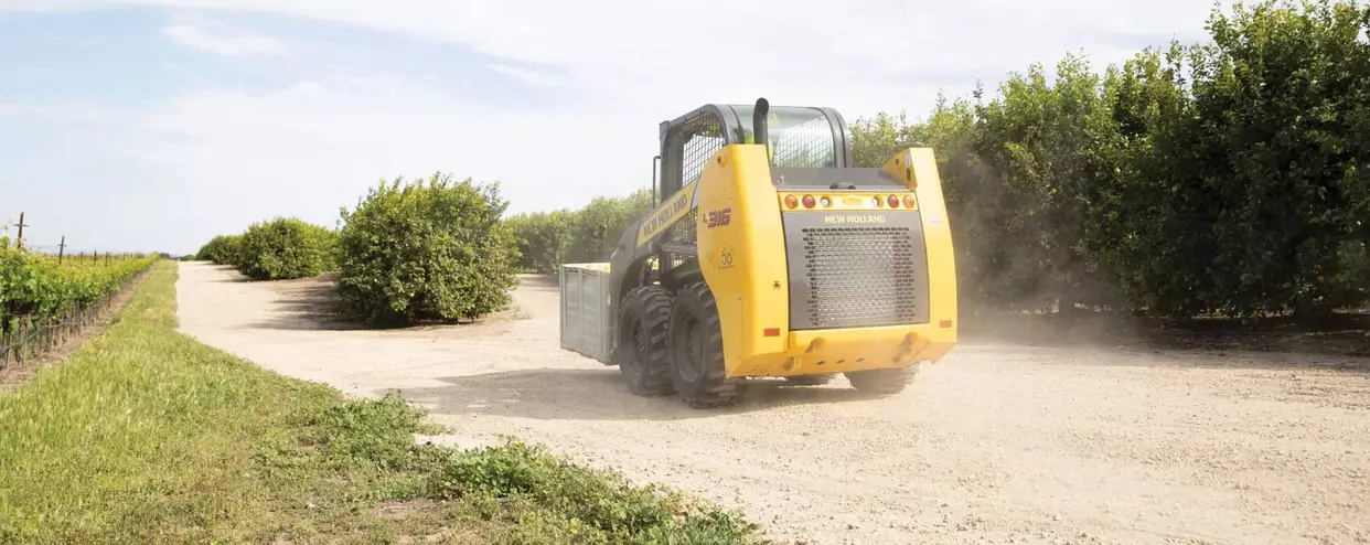 L316 Skid Steer Loader | New Holland