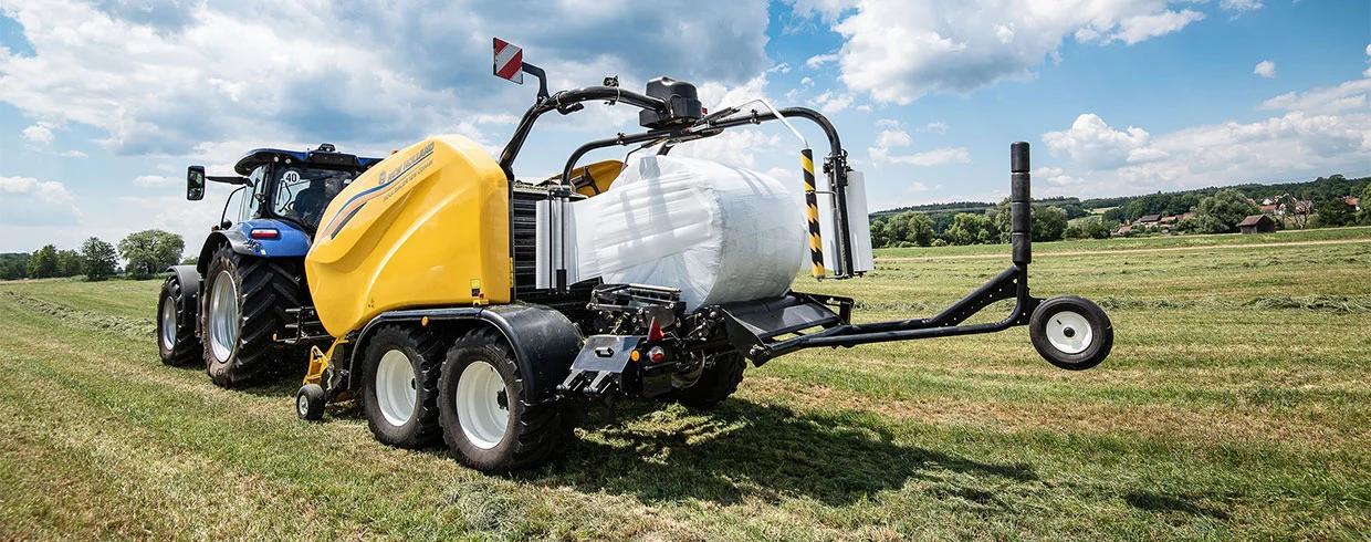 Roll Baler - Best Fixed Chamber Baling | New Holland UK