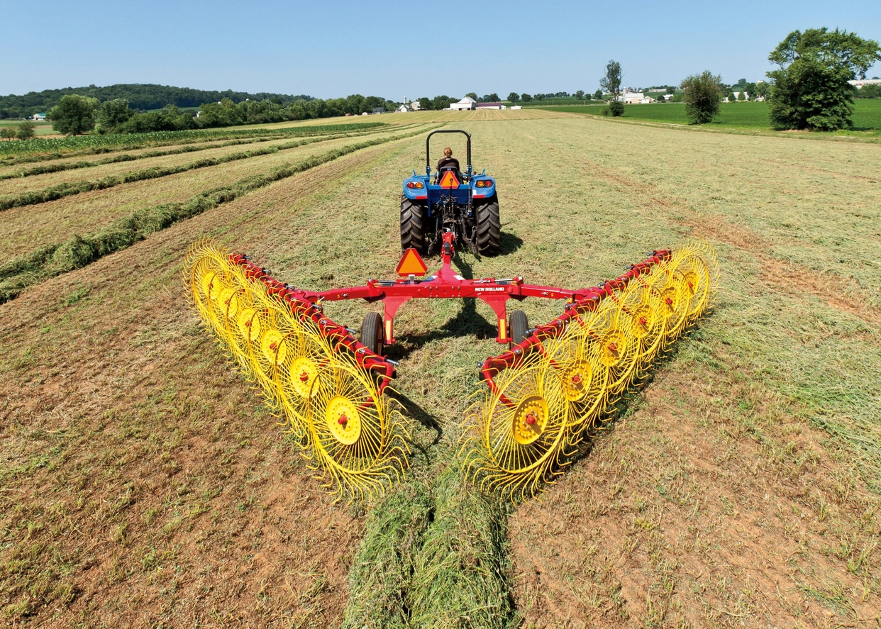 New Holland Hay ＆ Forage DURAVEE RAKES Overview | New Holland | New ...