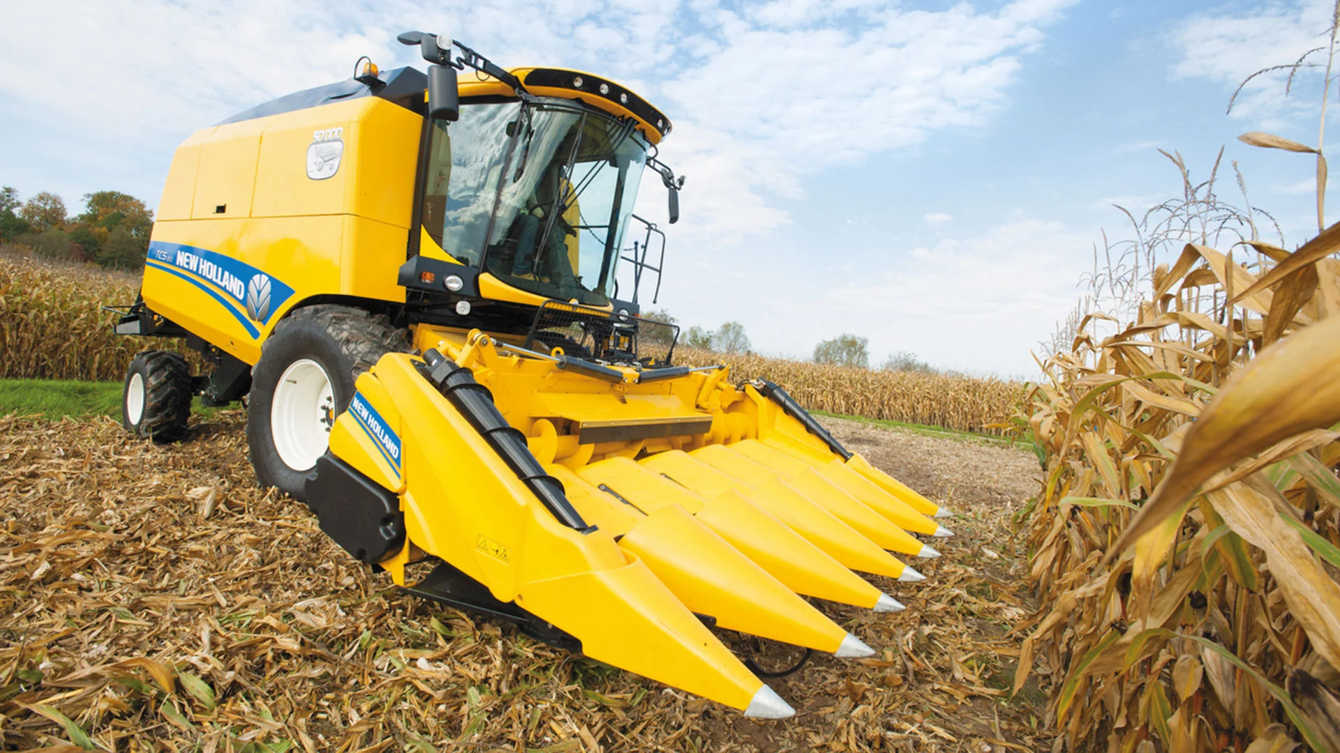 Combine Harvesters TC | New Holland AFRICA