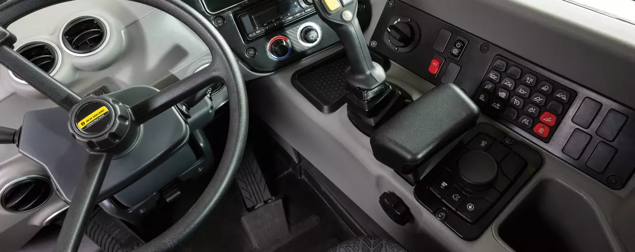 W50C Tool Carrier Compact Wheel Loader | New Holland