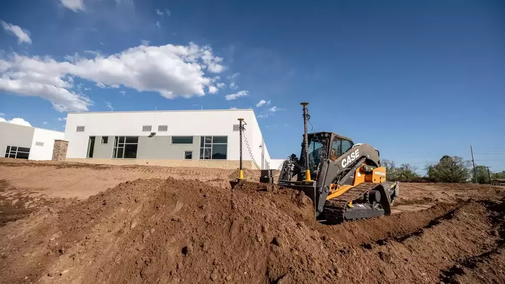 Compact Dozer Loader | CASE AU