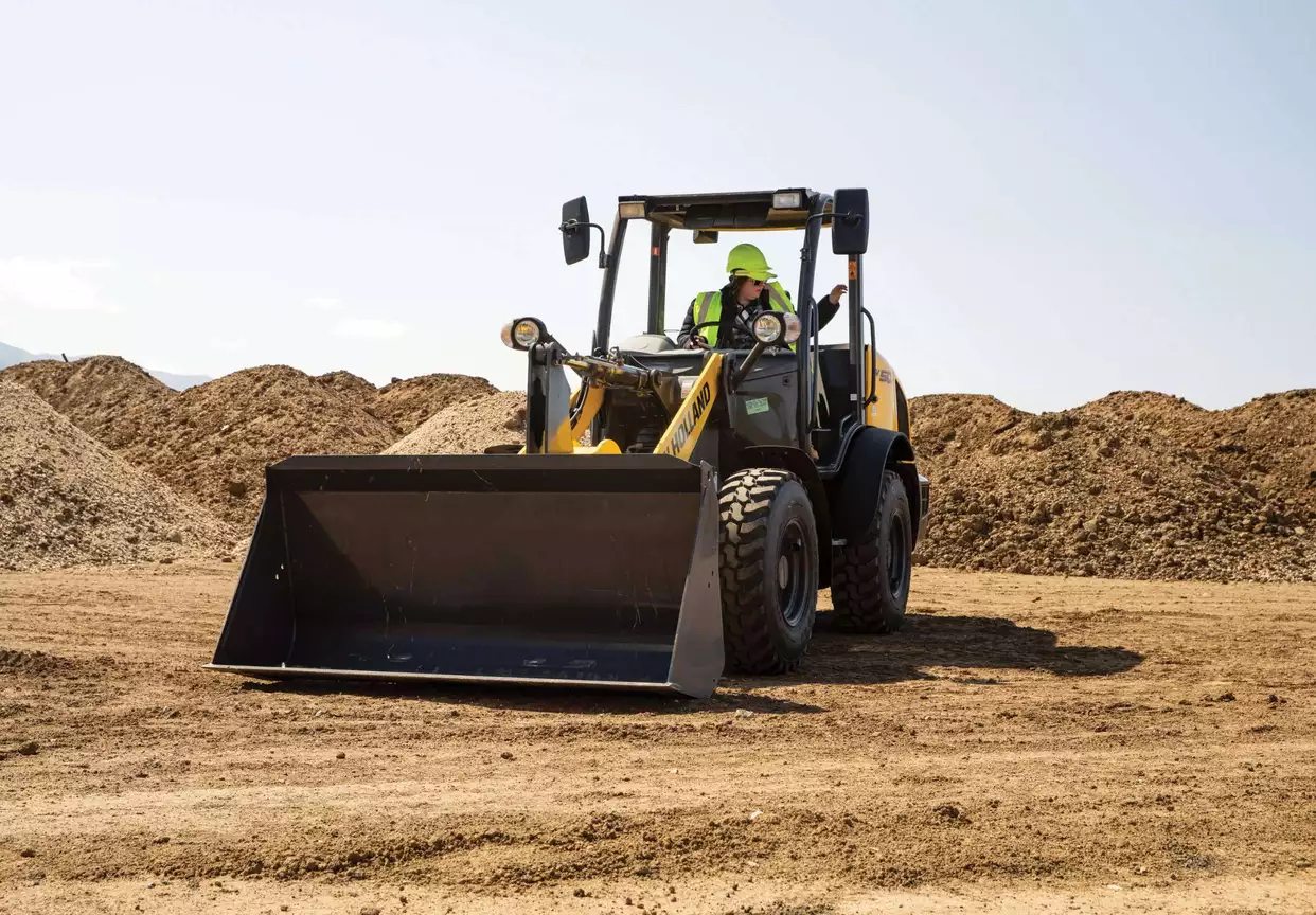 W50C Z-Bar | New Holland Construction | New Holland Construction