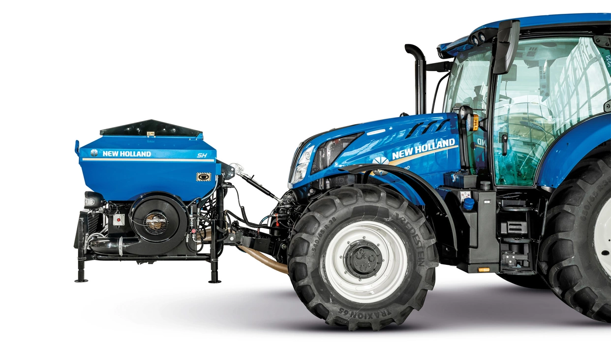 Maximize Your Capacity with SH Front Hopper | New Holland ROI