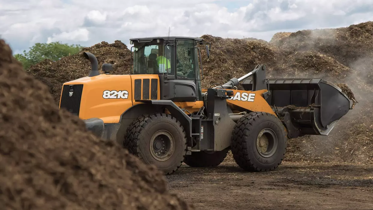 Front End Loader 821G | CASE AU