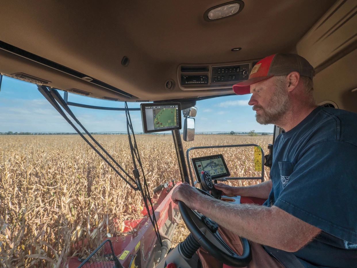 Axial-Flow 260 Series Combines | Case IH