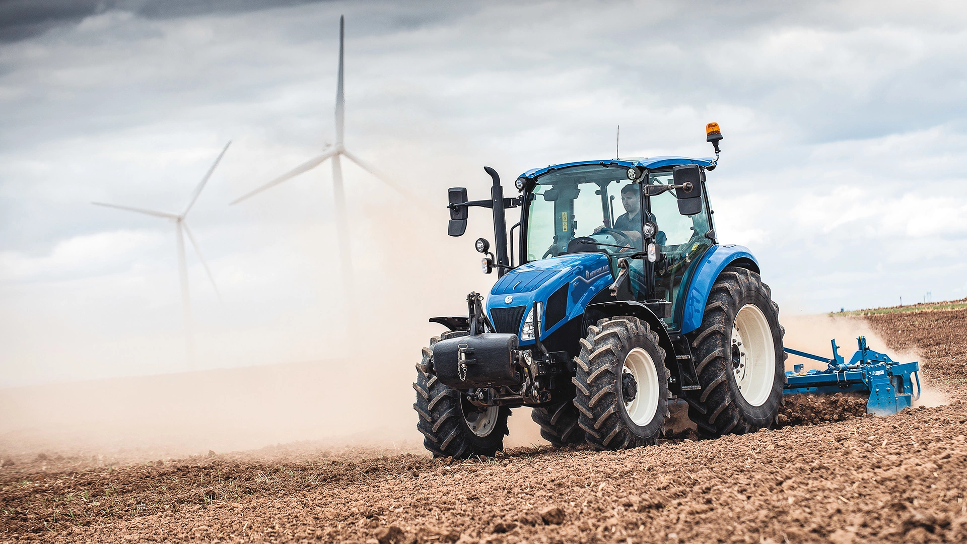 Utility Tractors | 80-120 HP | T5 | New Holland UK