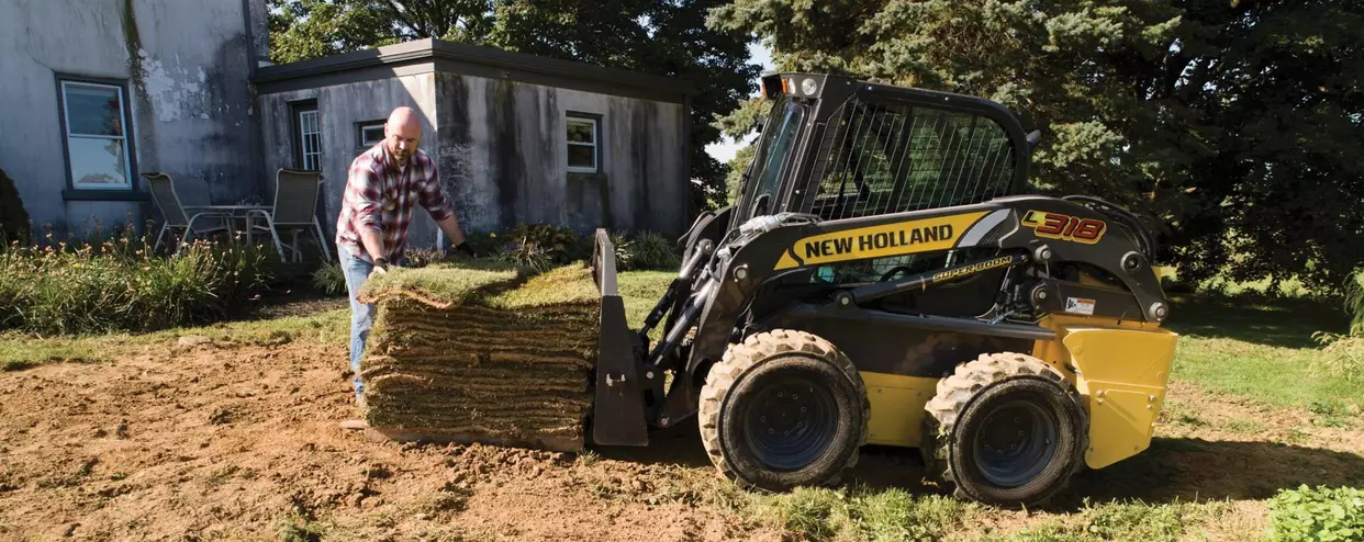 L318 Skid Steer Loader | New Holland