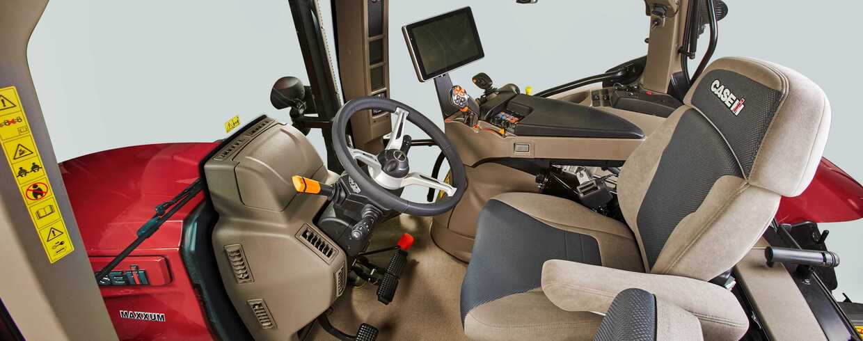 Maxxum® Series | Row Crop Multipurpose Tractors | Case IH