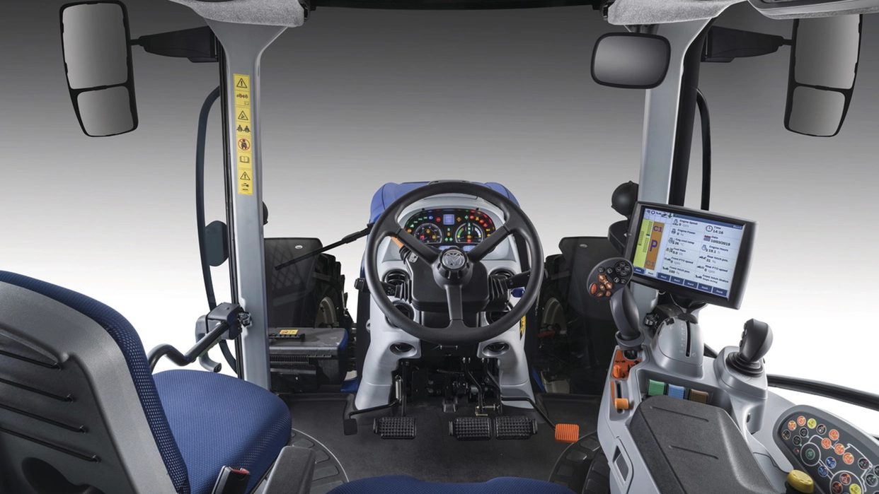 Tractors T5 range | New Holland UK