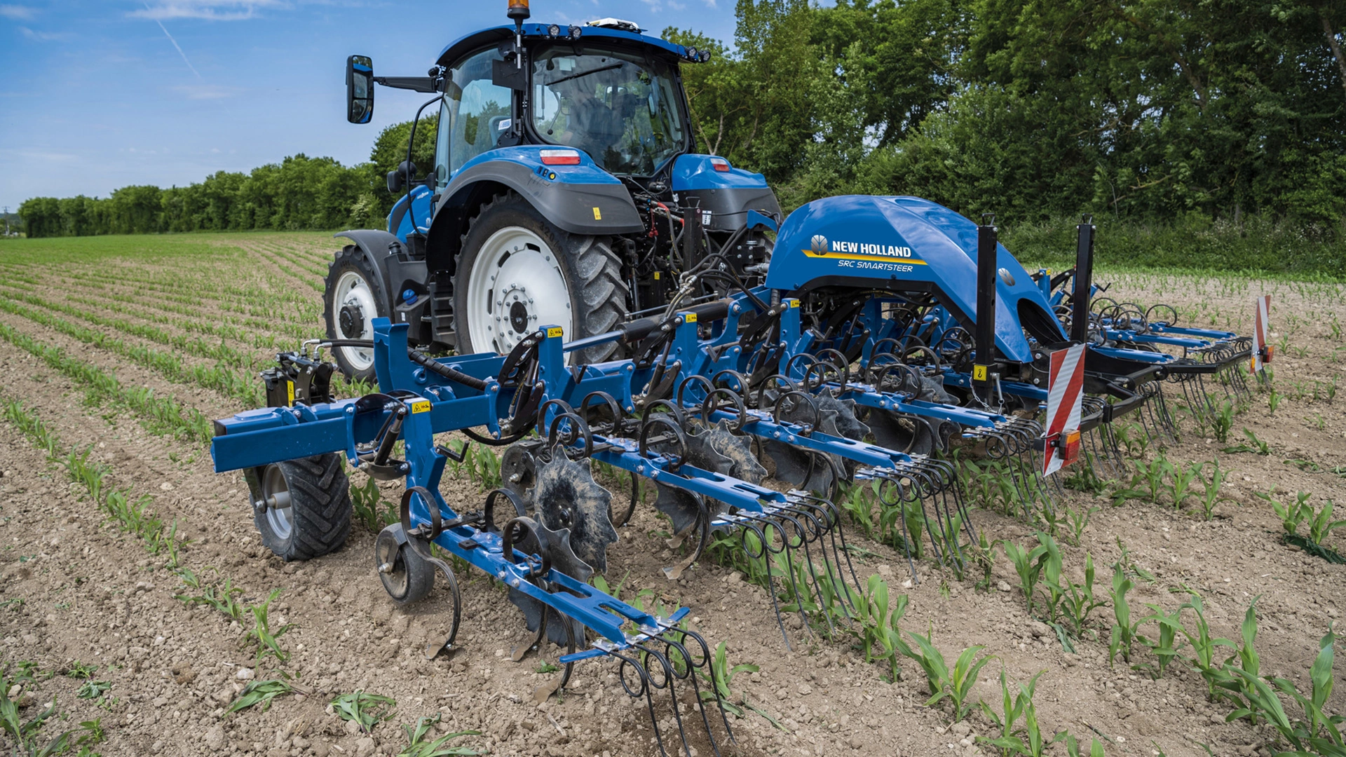 SRC & SRC Smartsteer™ Inter-Row Cultivators | New Holland UK